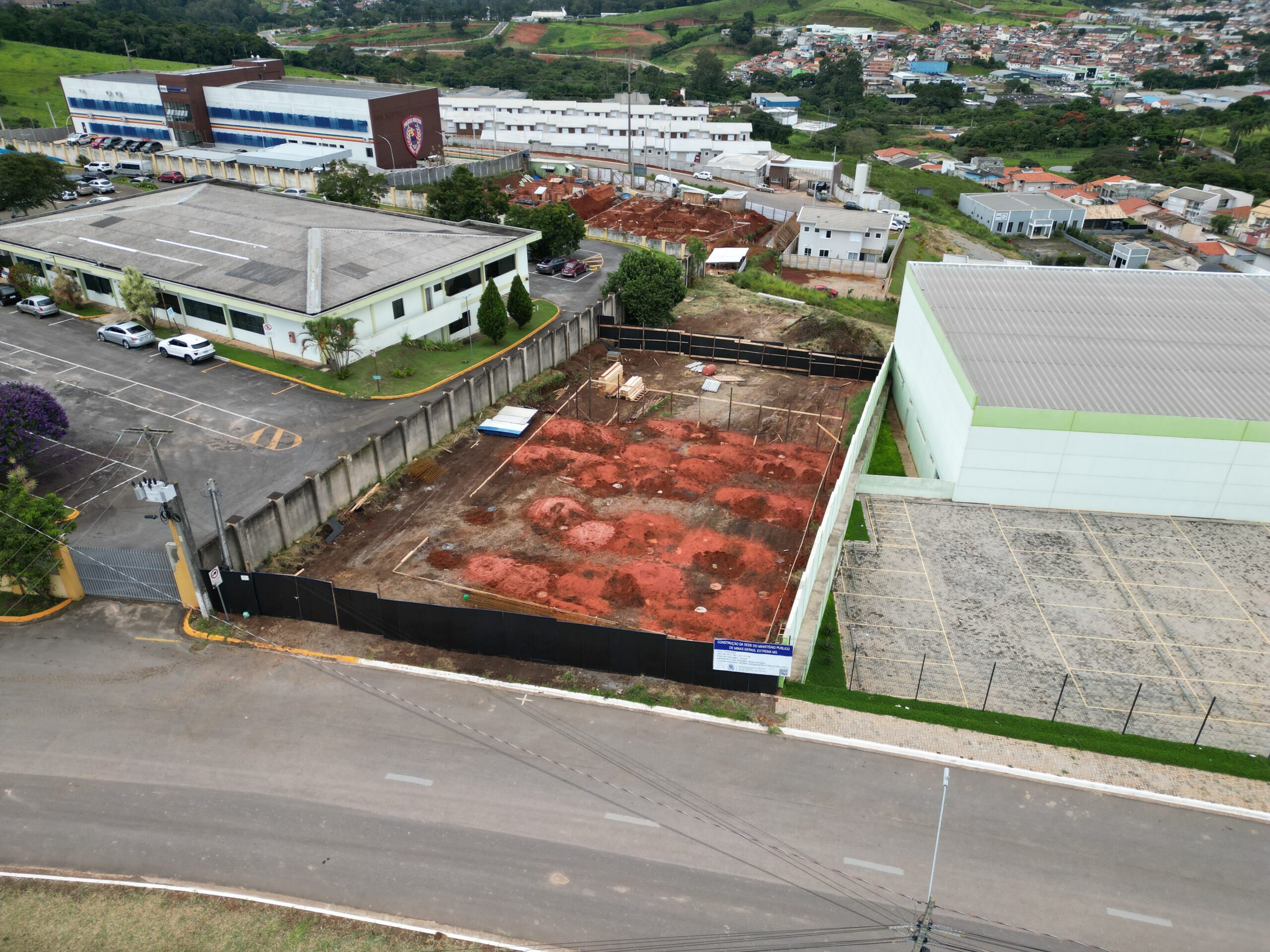 Prefeitura dá início às obras de construção da Sede própria do ...